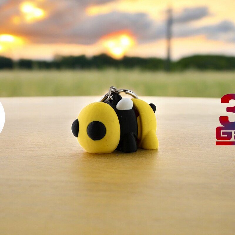 Bee Key Chain - Etsy