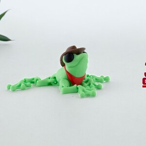 3D Printed Articulated Frog | Poseable Frog Figurine|unique Gift for ...