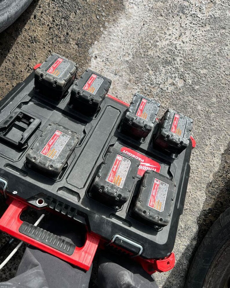 Milwaukee M18 Battery Holder for Packout | M18 Milwaukee PACKOUT ...