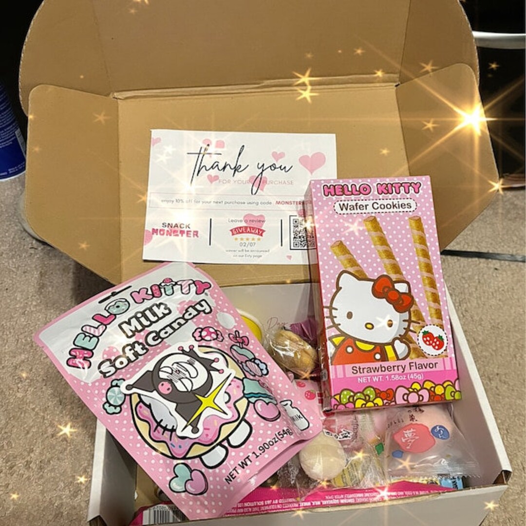 Adorable and Cute Japanese Candy Snacks in a Box. Candy Snacks Treats ...