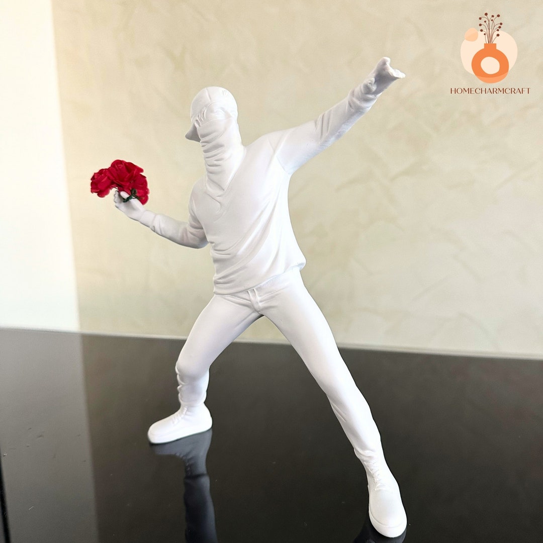 White Thrower Boy Resin Sculpture, Flower Thrower Home Decor, Table ...
