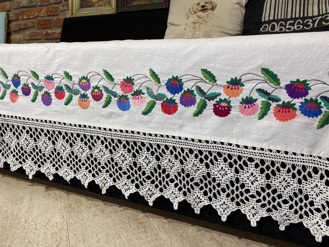 Hand Embroidered Ukrainian Bed Sheet Antique Embroidered Valance Linen ...