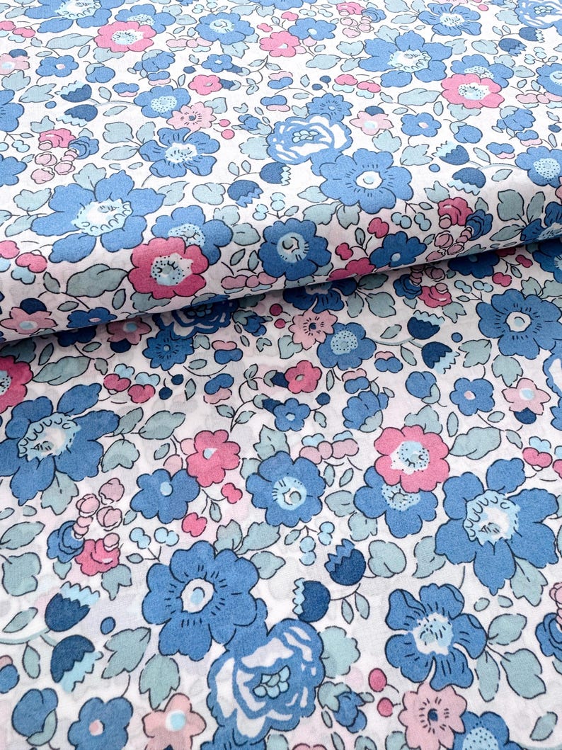 Liberty Fabric. Tana Lawn ™. Betsy. Betsy B. Fabric - Etsy