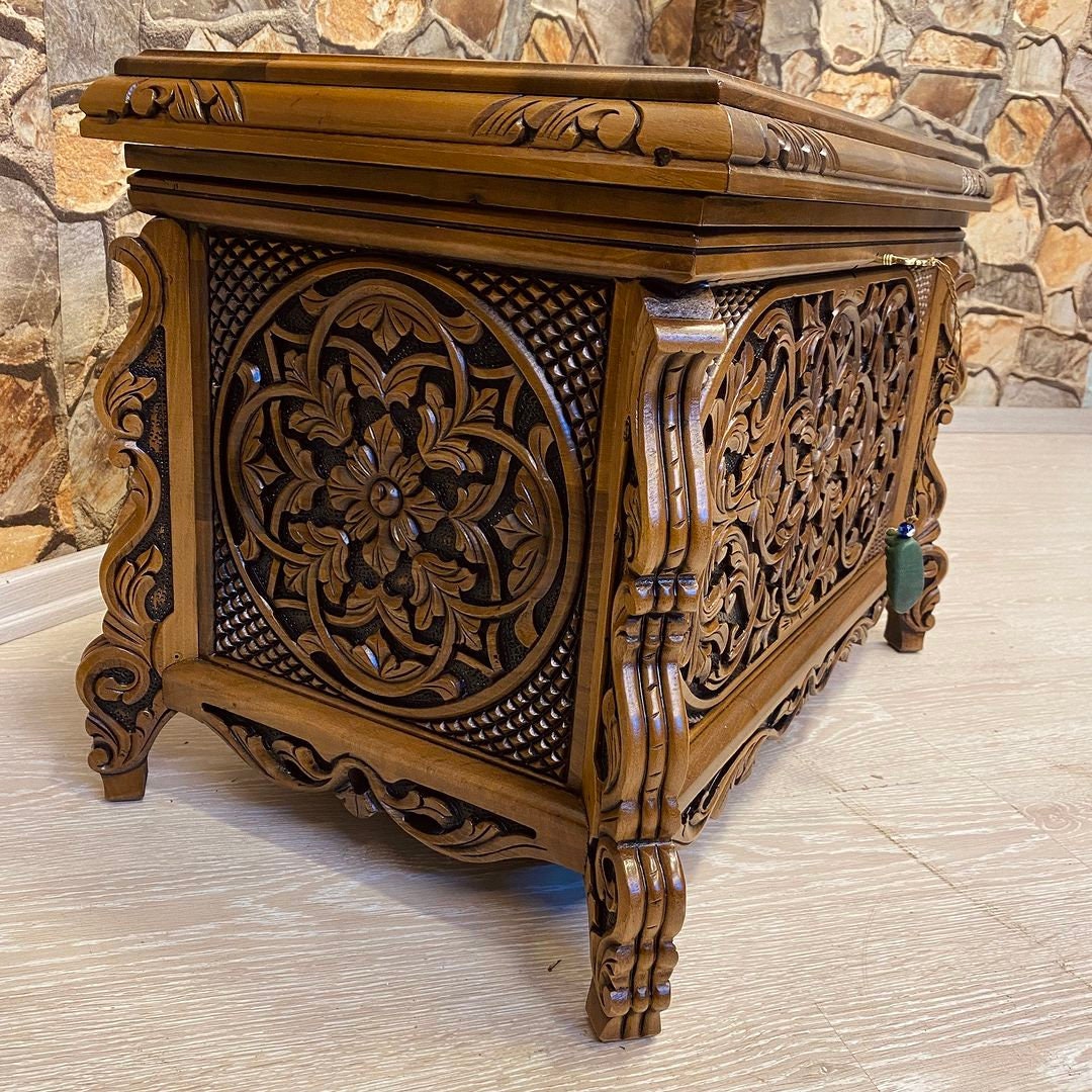 Big Chest|coffee Table|side Table|end Table|carved Chest|wooden Chest ...