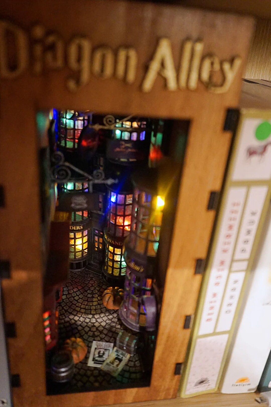 Diagon Alley, Magical Wizard's Alley, Book Nook, Book Shelf, Shelf ...