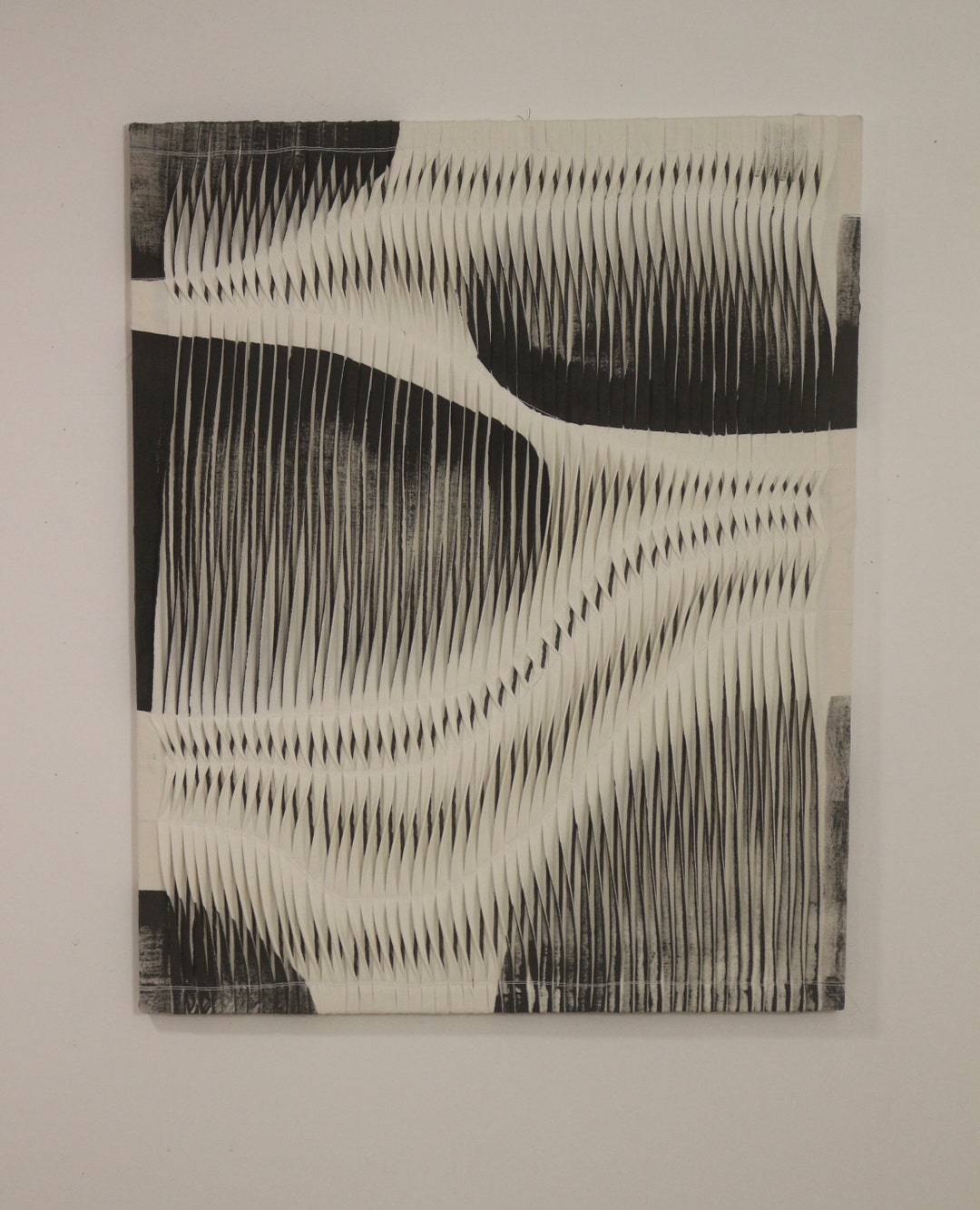 Textured Wave Effect Painting by Pleating in Charcoal and White Colors ...