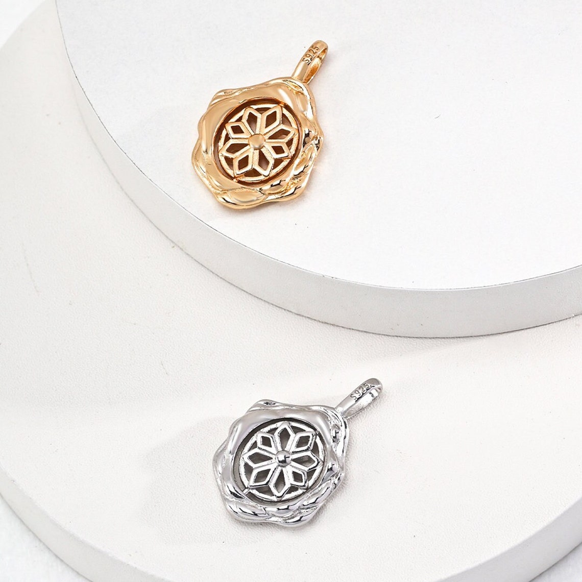 Dainty Spinning Pendant Necklace, 925K Sterling Silver, Modern Trending ...