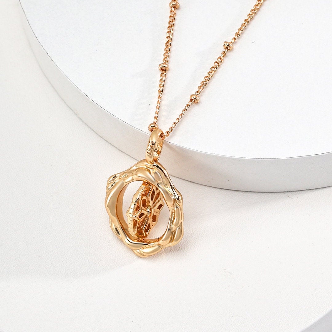 Dainty Spinning Pendant Necklace, 925K Sterling Silver, Modern Trending ...