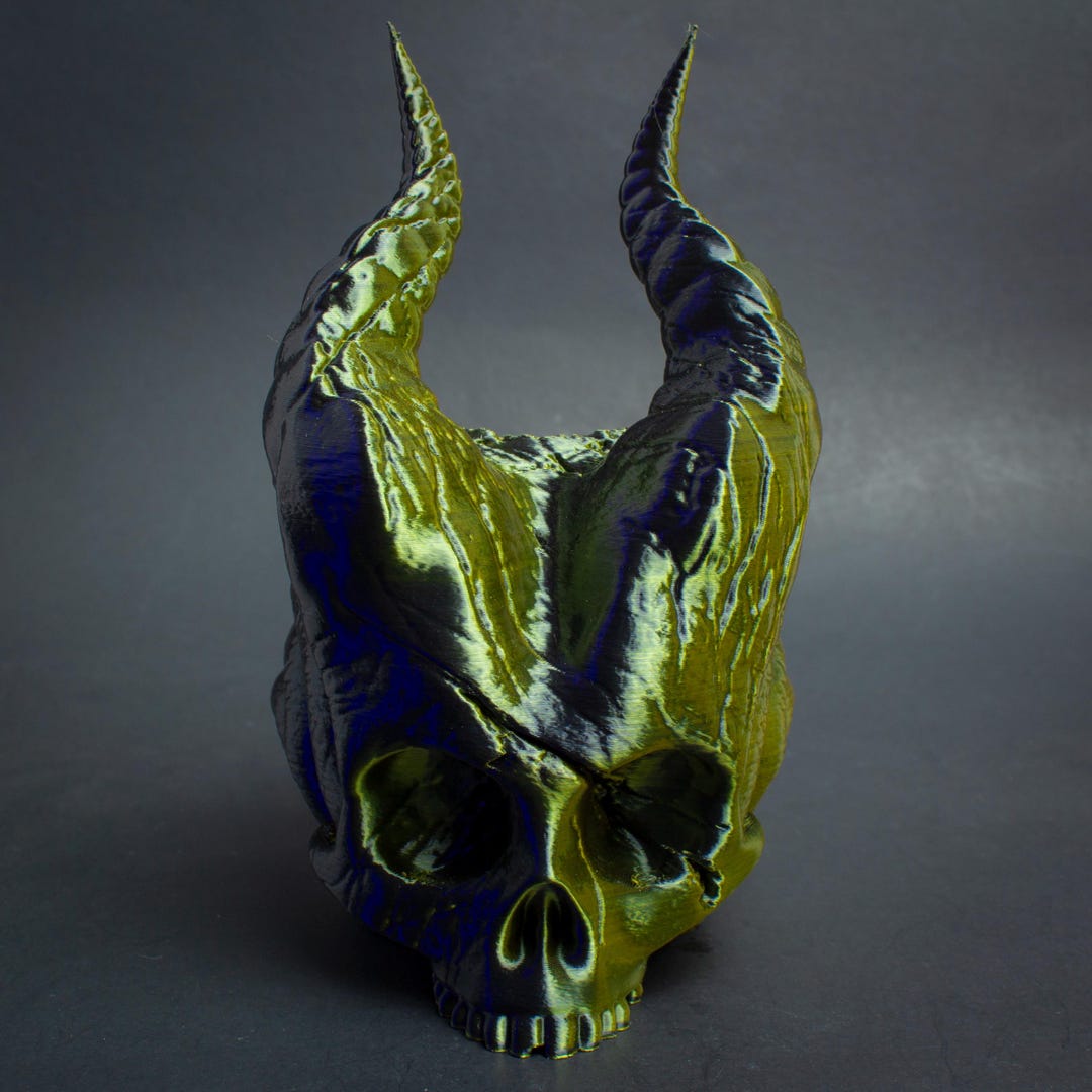 Demon Snail Skull Planter - Unique Pot for Small Plants - Etsy