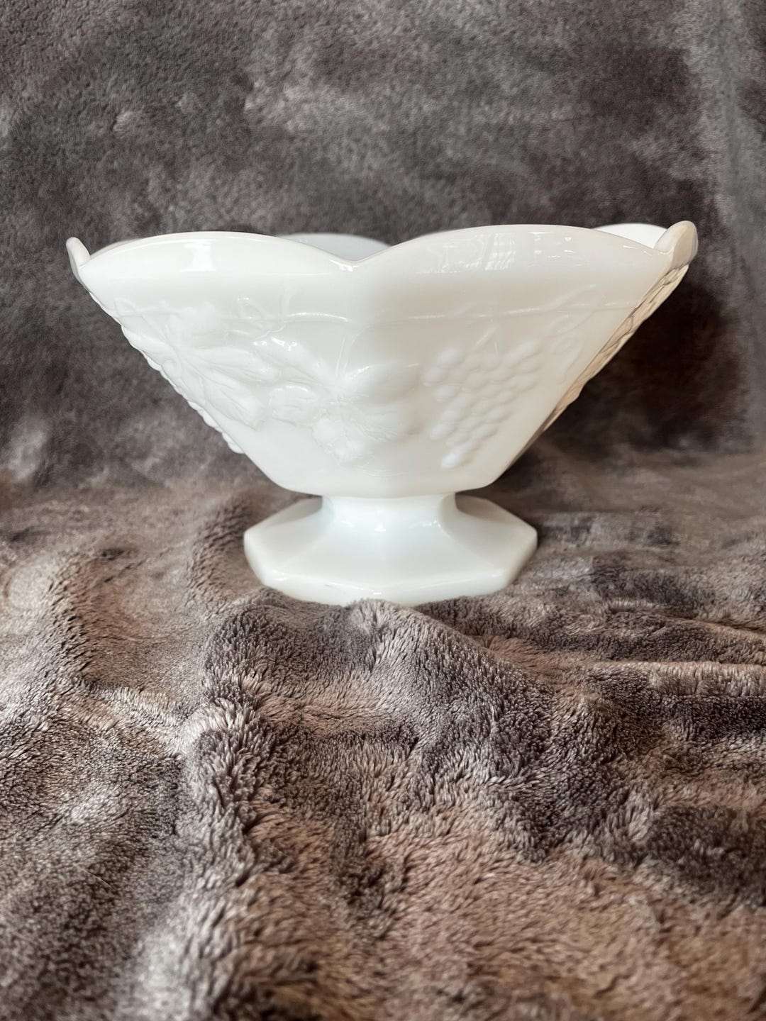 Set of Vintage Anchor Hocking Milk Glass Bowls, Harvest Grape Design - Etsy
