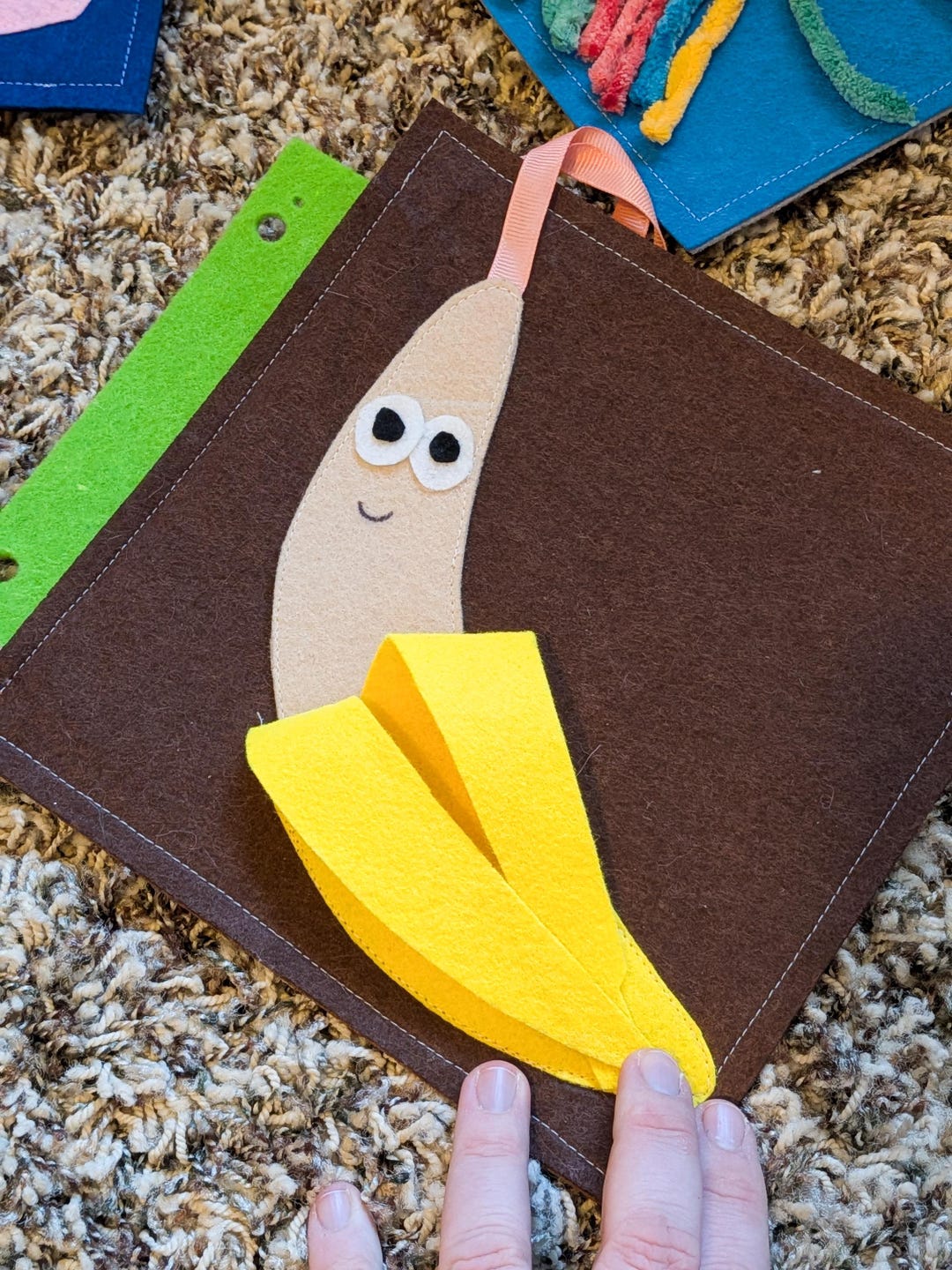 Peel-a-boo Banana | Montessori Sensory Quiet Busy Book for Toddlers and ...