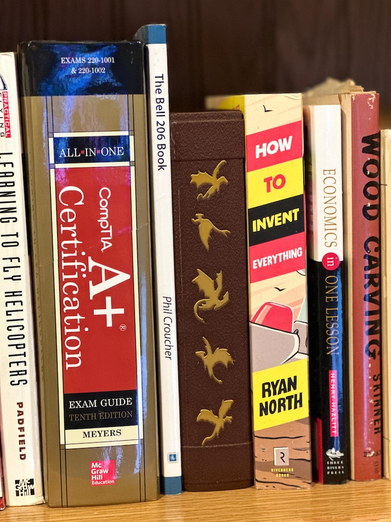 Onyx Storm Hollow Book Safe: Fourth Wing 3D Printed Wooden Stash Box - Etsy