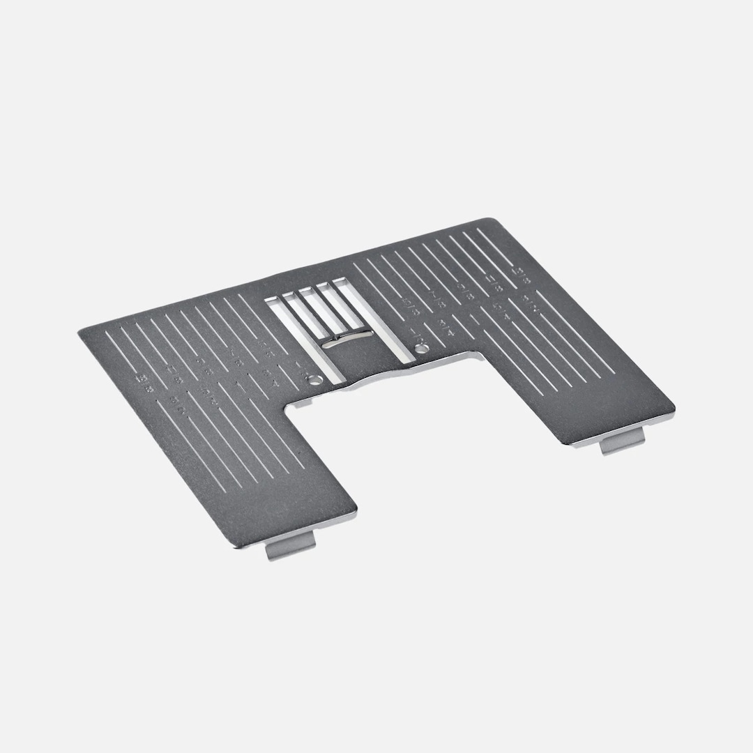 PFAFF Needle Plate Standard Zig Zag - Creative 2.0 Quilt Expression 4.2 ...