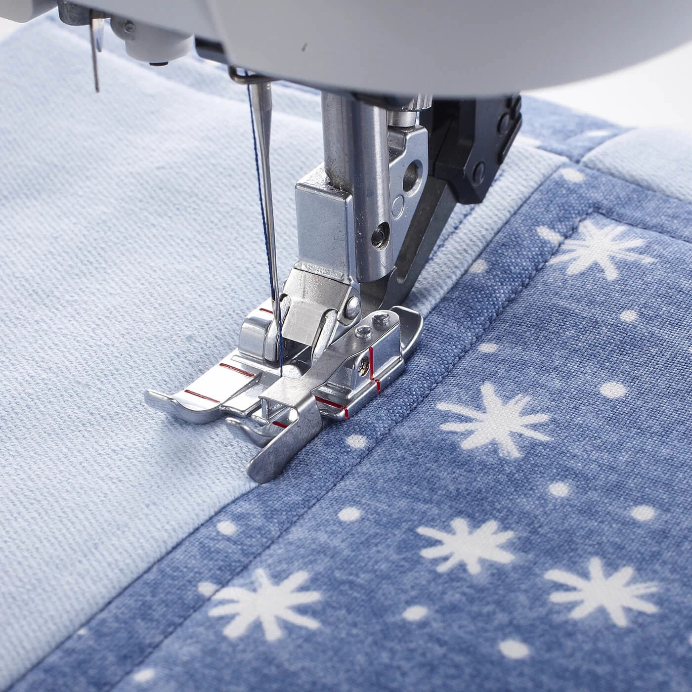 PFAFF 1/4" Right Guide Foot: Precise Seam Sewing Machine Attachment - Etsy