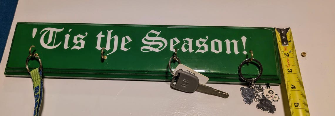 Christmas-themed "'tis the Season !" Key Rack - Etsy