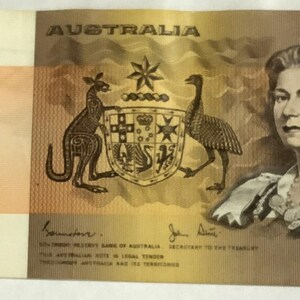 Australian One Dollar Paper Bank Note Circulated in Good Condition 1982 ...