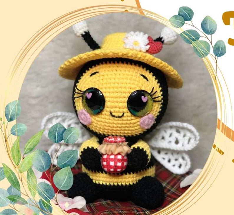 Melly the Picnic Bee Crochet Pattern – Adorable Amigurumi in English ...