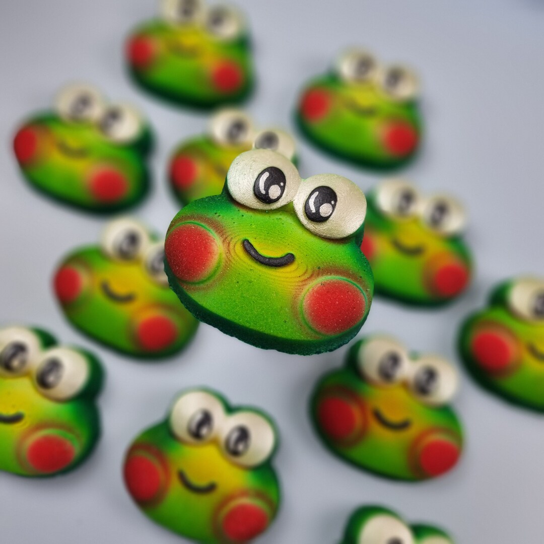 Frederick the Frog Green Kawaii Bath Bomb Vegan Friendly Artisan ...