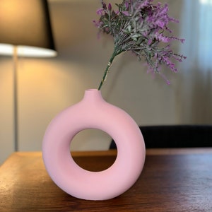 Kyklos - Donut Decor Vase in Rose, Unique Gift, Vase for Dried Flowers ...