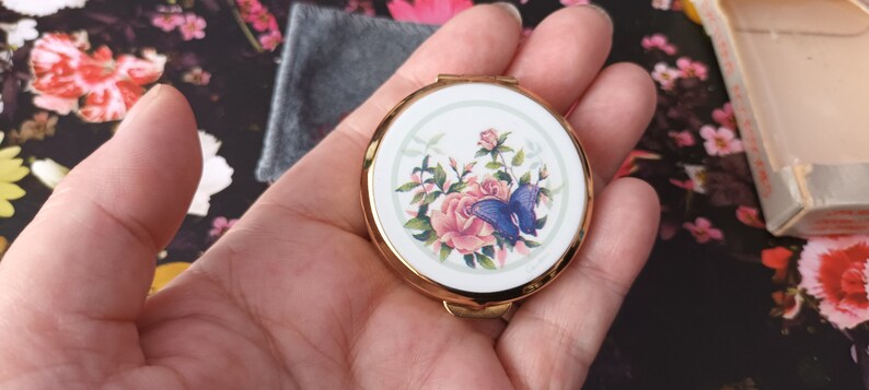 Stratton Mini Powder Compact, 1980s White Enamel, Pink Rose, Blue ...