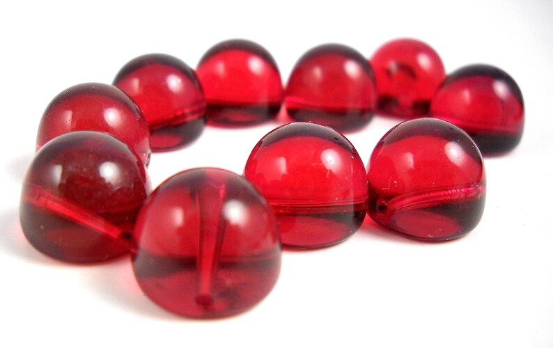 COLOR STORY of Red Beads: A Variety Pack of Coordinating Colors ...