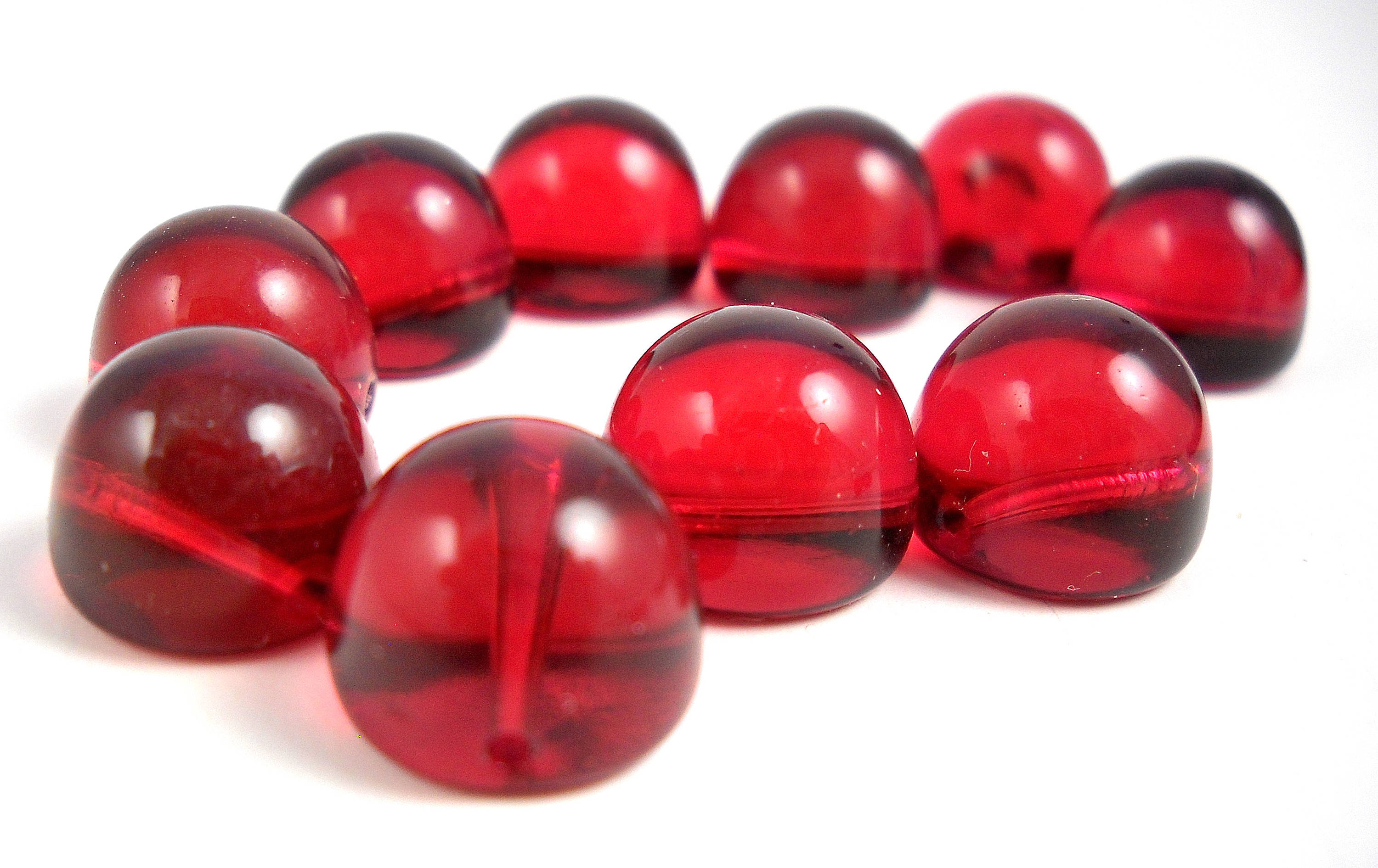 COLOR STORY of Red Beads: A Variety Pack of Coordinating Colors ...