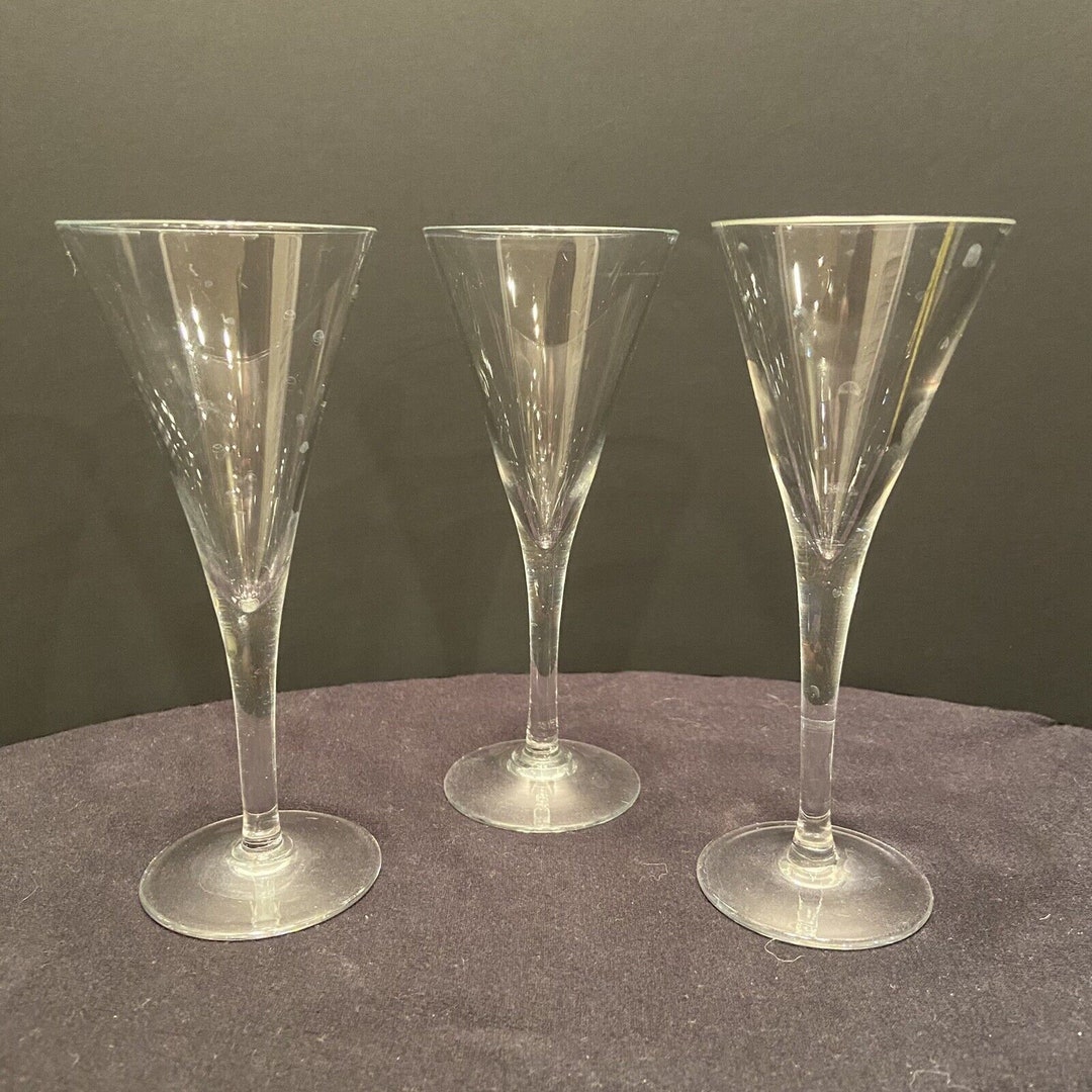 Vintage V-shaped Wine Glasses - Etsy