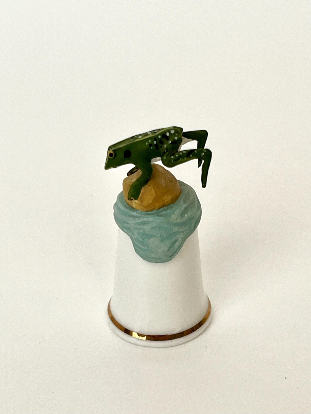 Frog Landing Thimble by Sterling Classic Made in England, Taking a Leap ...