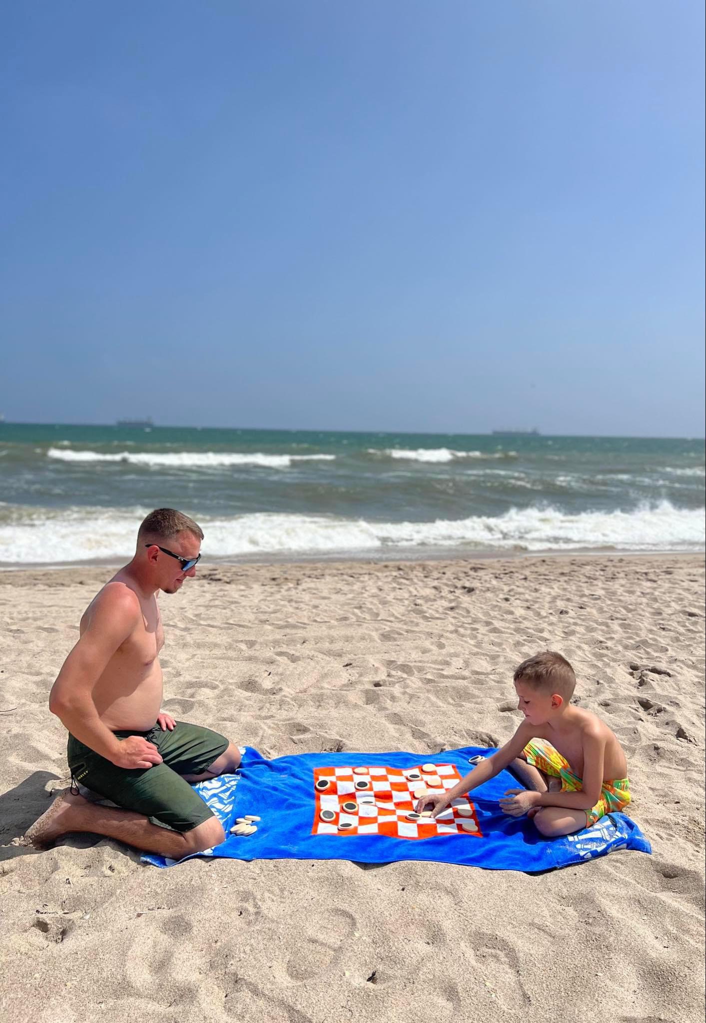 The Game Towel Beach Games Chess Board Checker Board Vacation Activity ...