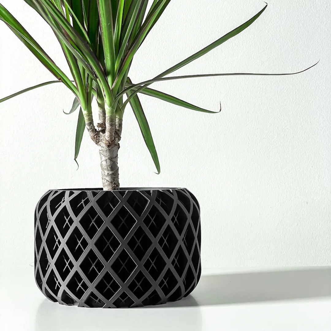 Rhombus Planter Pot With Drainage Tray & Stand: Modern and Unique Home ...