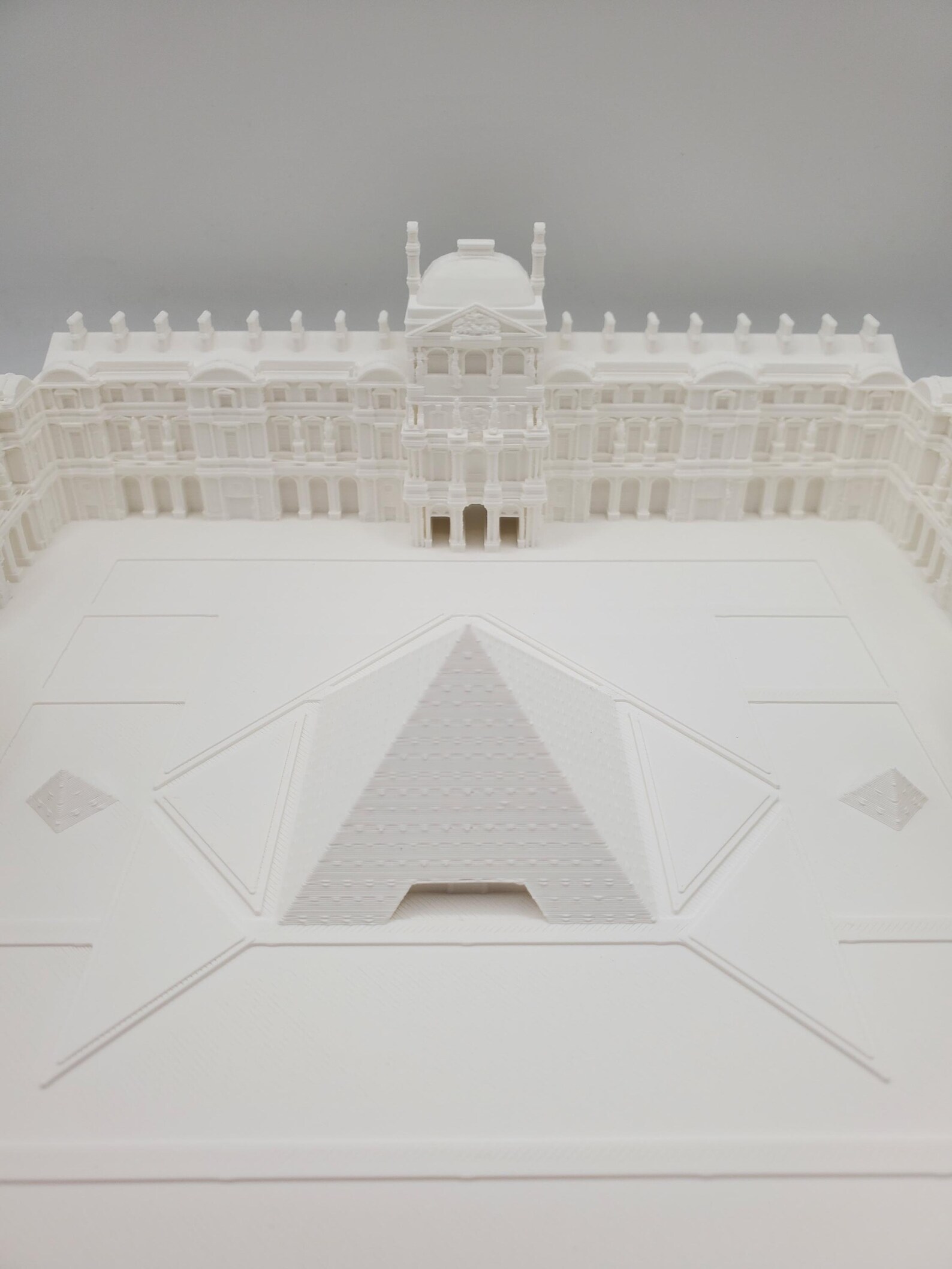 Louvre Museum Diorama With Pyramid, Paris Landmark Model Home Decor ...