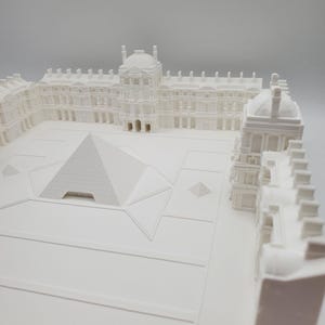 Louvre Museum Diorama With Pyramid, Paris Landmark Model Home Decor ...