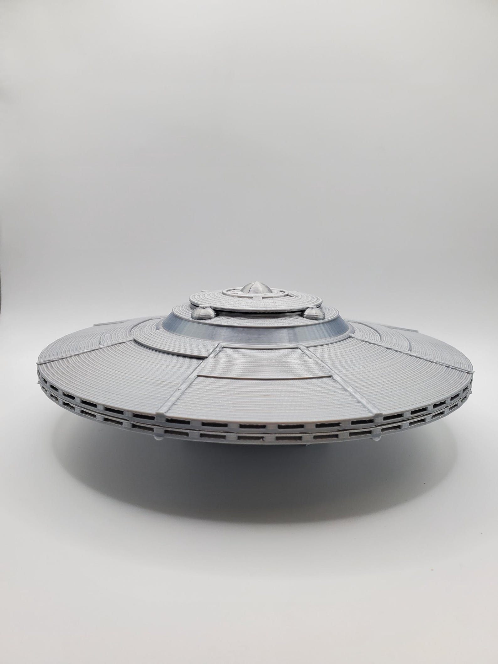 UFO Model, Flying Saucer Alien Decor, Sci-fi Spaceship Replica ...
