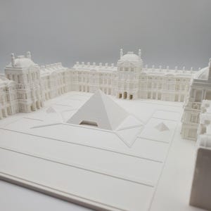 Louvre Museum Diorama With Pyramid, Paris Landmark Model Home Decor ...