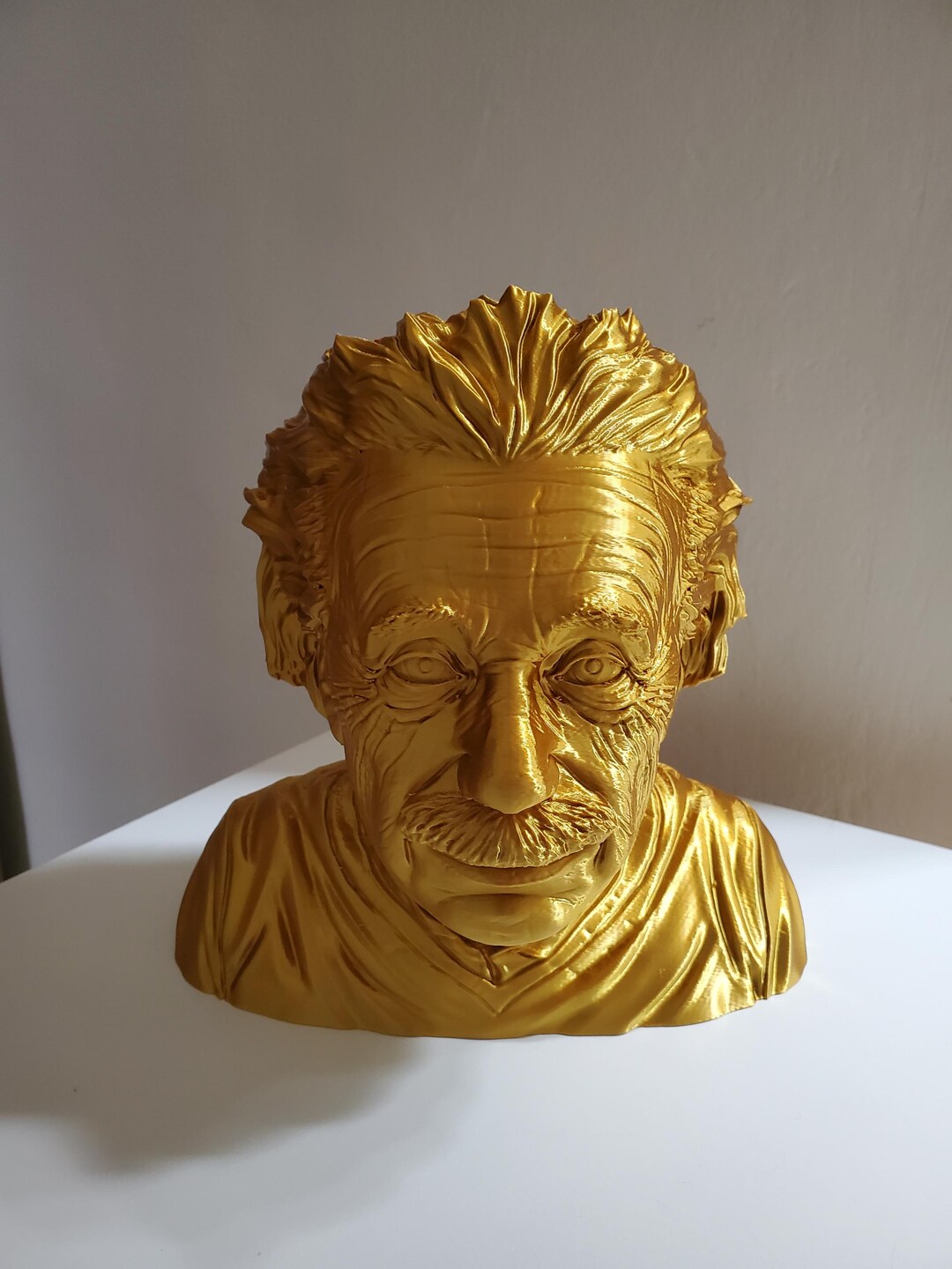 Albert Einstein Bust in Gold Finish, Detailed 3D Model Sculpture ...