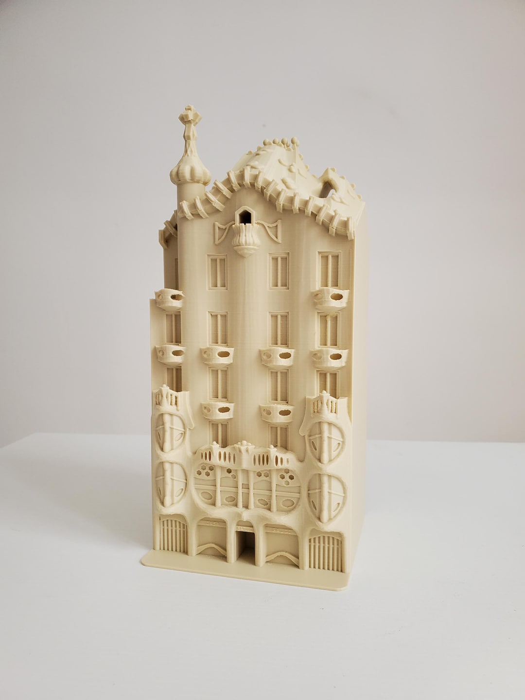 Casa Batllo 3D Model Diorama, Detailed Replica of Gaudí’s Masterpiece ...