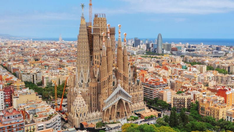 Large Sagrada Familia, Barcelona Landmark Model, Architectural Sagrada ...