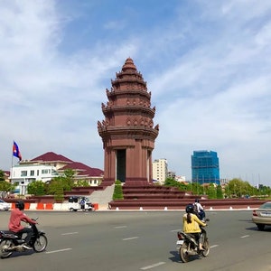 3D Printed Independence Monument Model - Phnom Penh Cambodia - Detailed ...