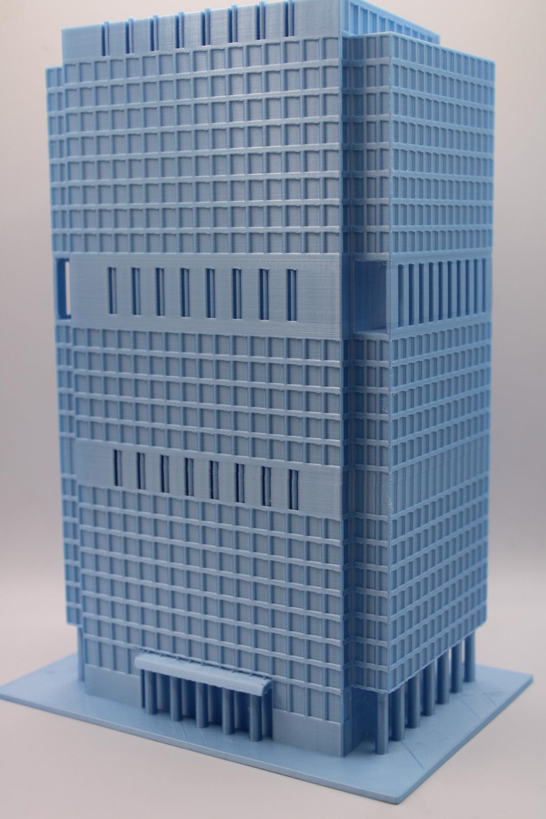 Blue Cross Blue Shield Illinois Building - Chicago Diorama - Skyscraper ...