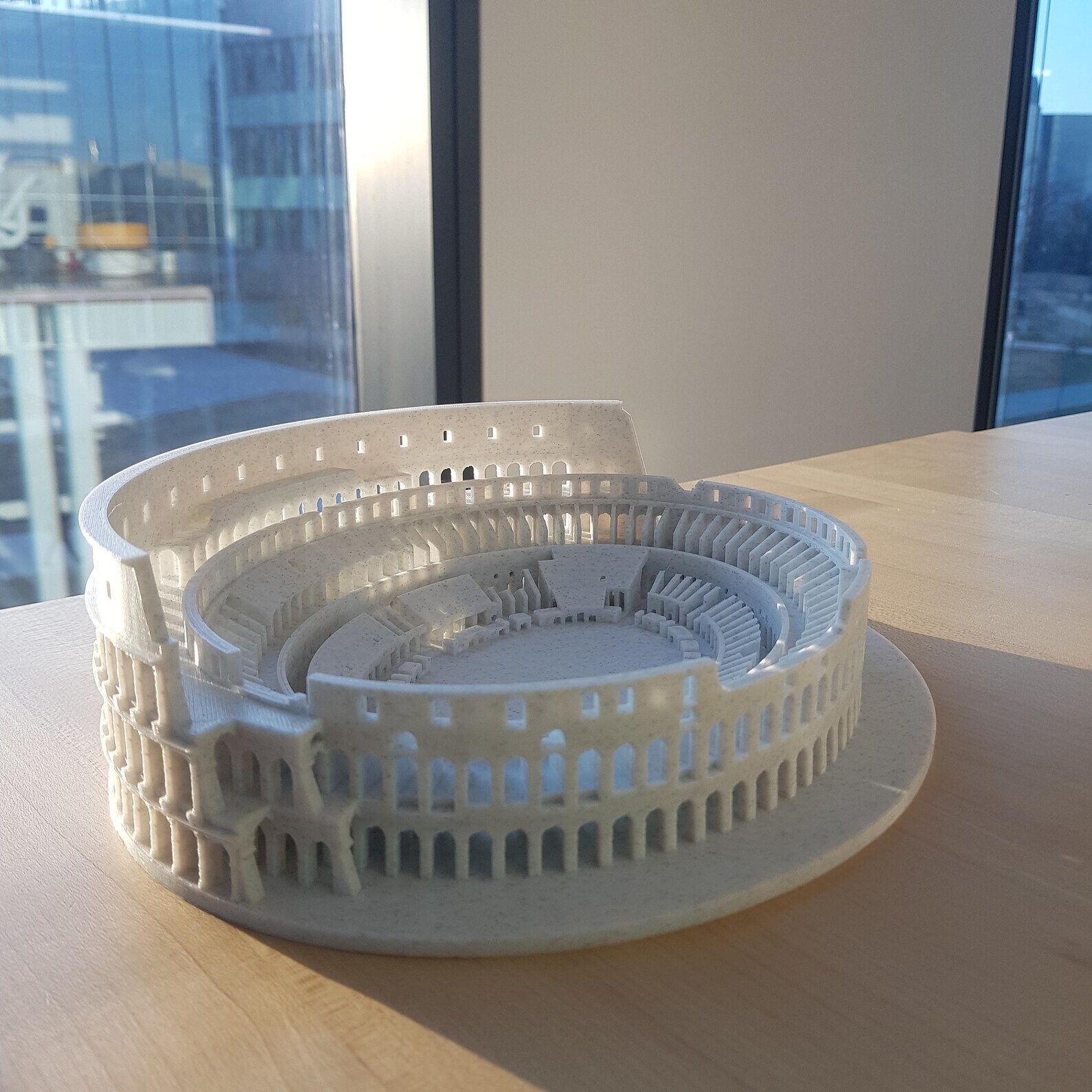 Colosseum - Rome, Italy Roman Colosseum Replica - Exquisite Home Decor ...