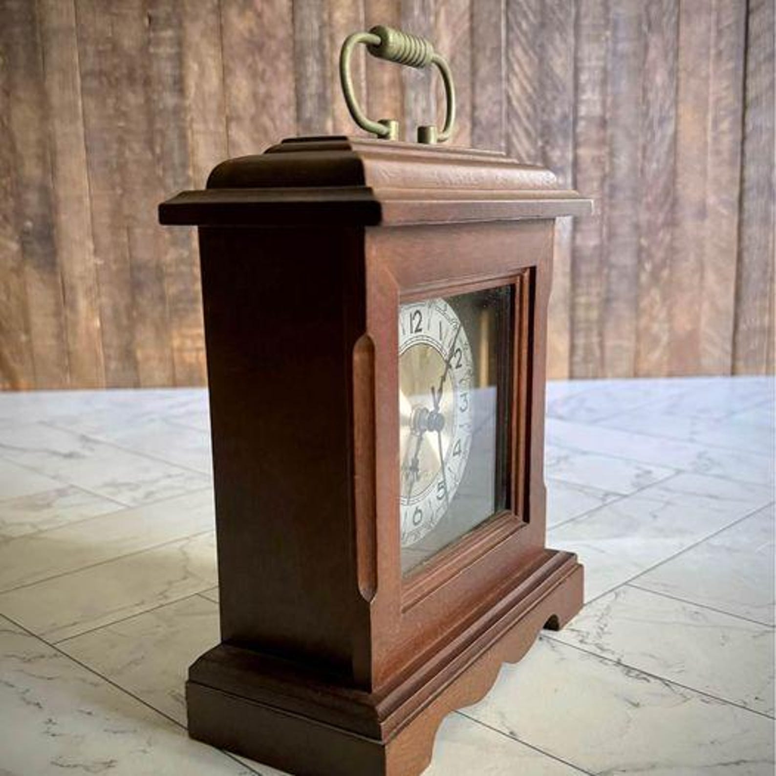 Vintage Wood Mantle Clock 70s Quartz Battery Operated Works Farmhouse ...