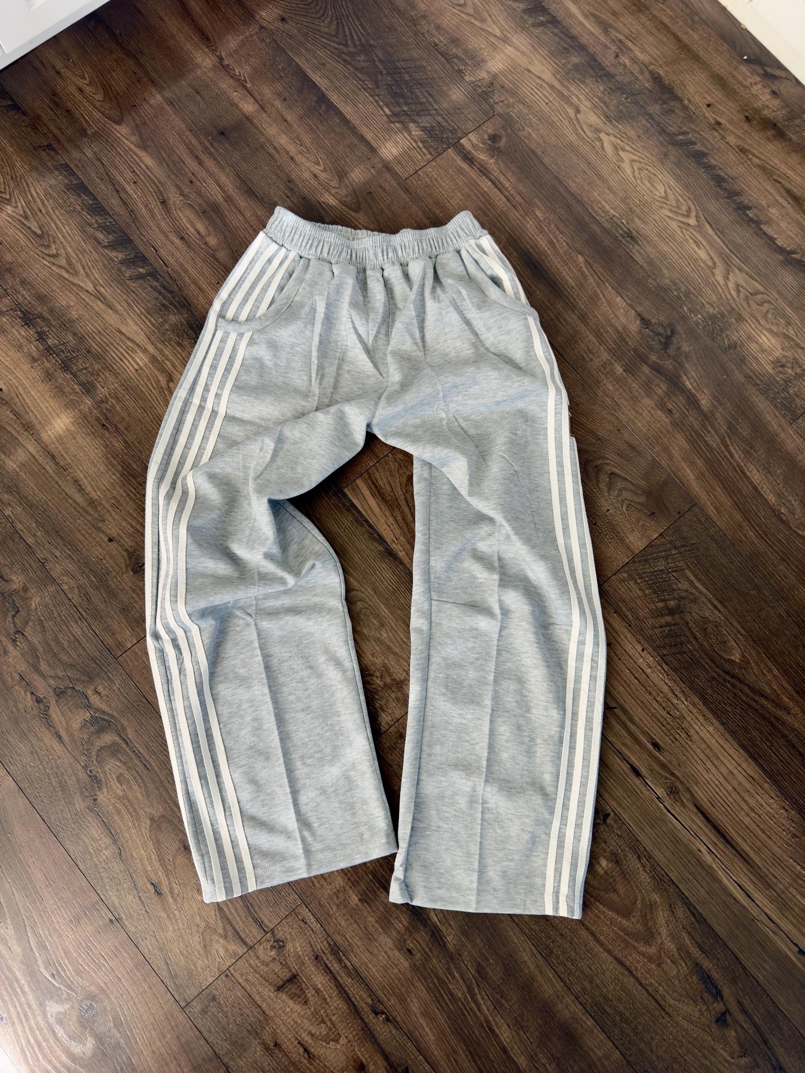 Y2k Sweat Pants, Striped Baggy Sweats , White Stripes and Amazing ...