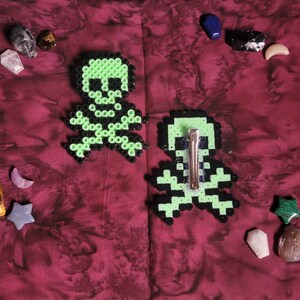 Skull and Cross Bones Perler Bead Hair Clip - Etsy