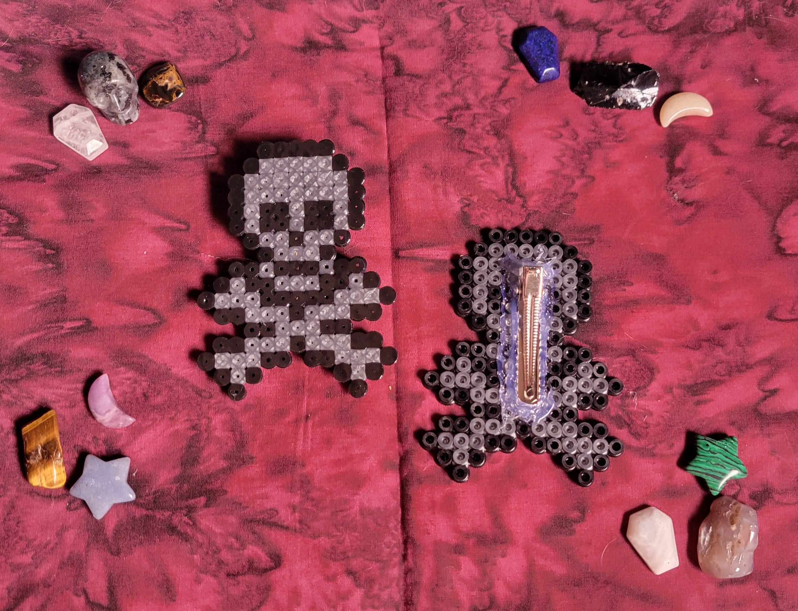 Skull and Cross Bones Perler Bead Hair Clip - Etsy