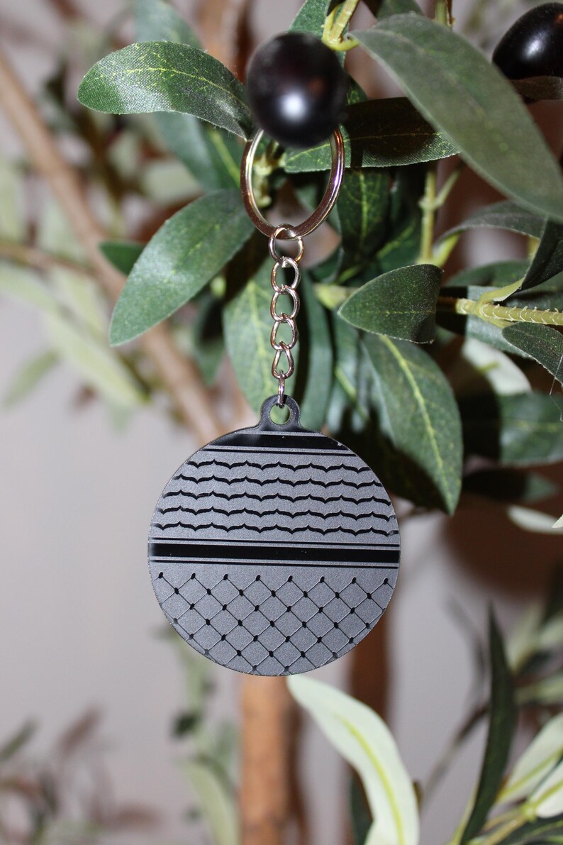 Palestine Keychain With Keffiyeh Pattern | Black Acrylic Keychain | 5 ...