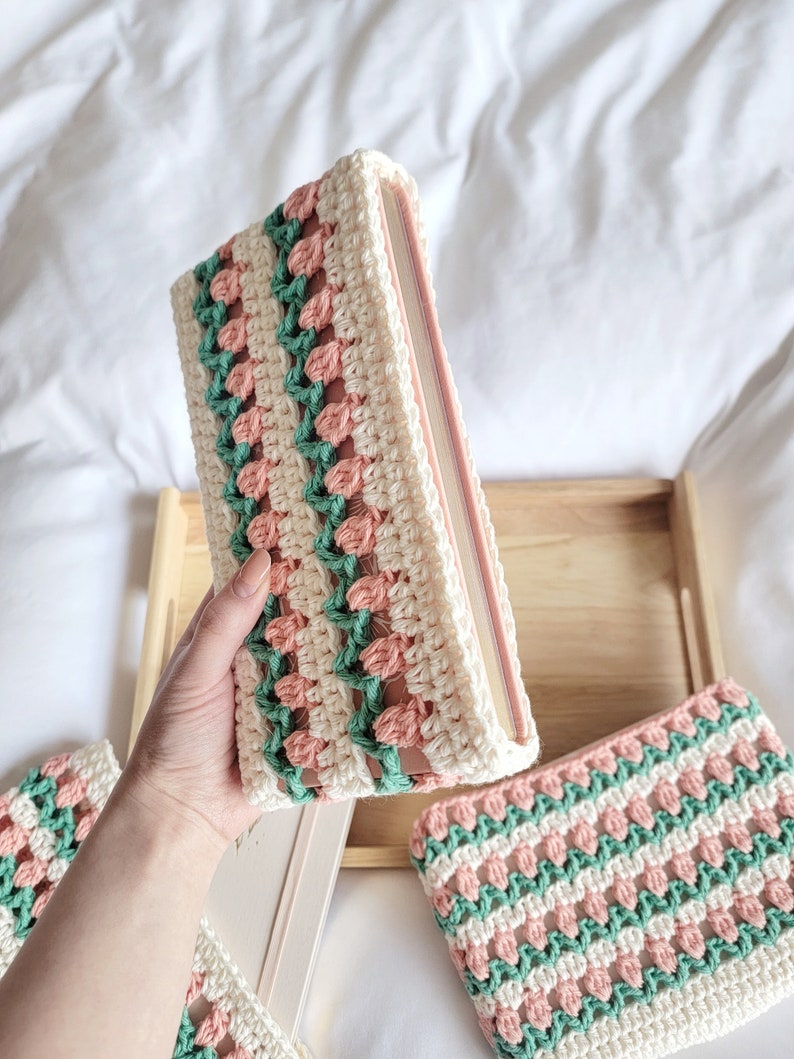 Tulip Field Notebook Sleeve Pattern | Crochet Pattern | Crochet Book ...