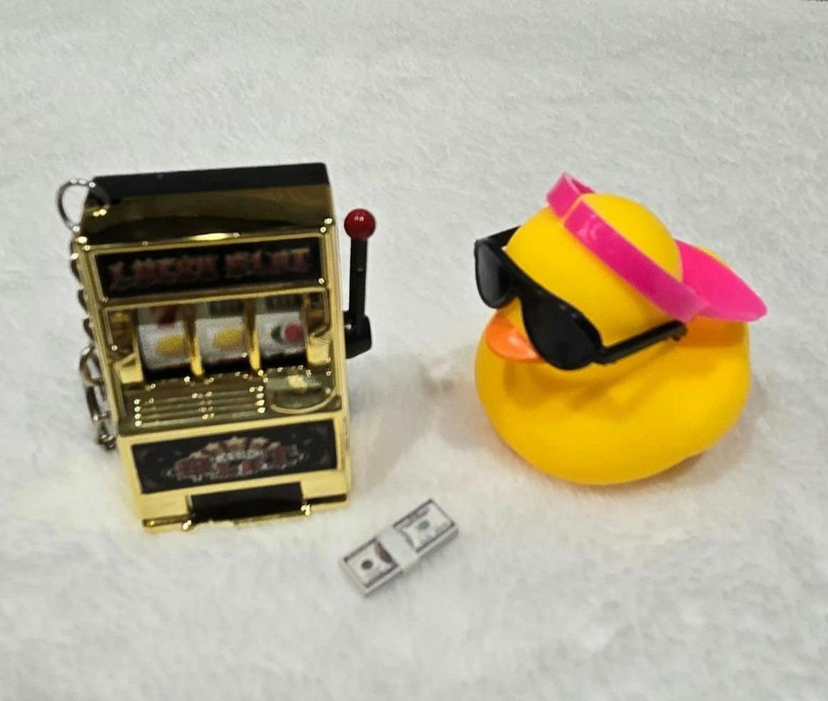 Yellow Rubber Duck, Casino Gamer Duck, Slot Machine Duck,lucky Duck ...