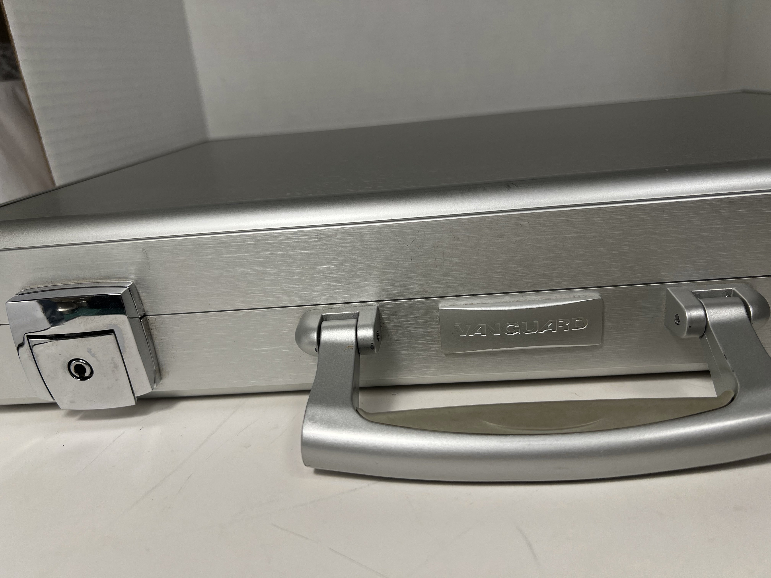NEW Vanguard Metal 3 Briefcases & Attaches Case W/ Keys and Strap ...
