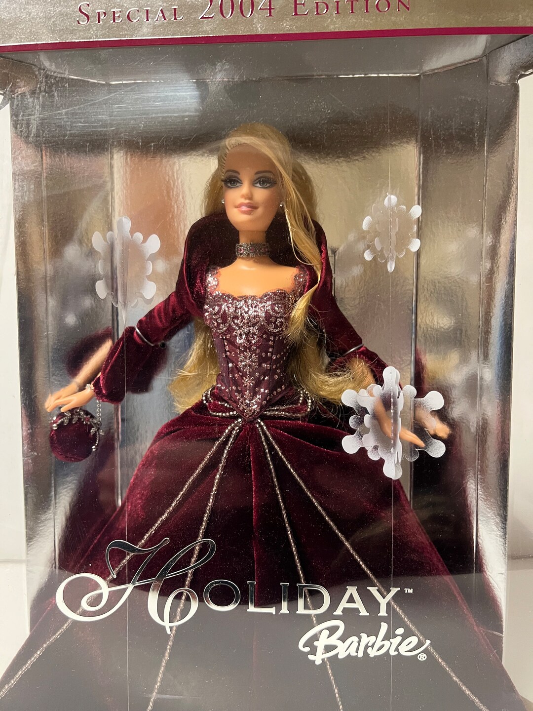 2004 Happy Holiday Barbie, Burgundy Dress. - Etsy