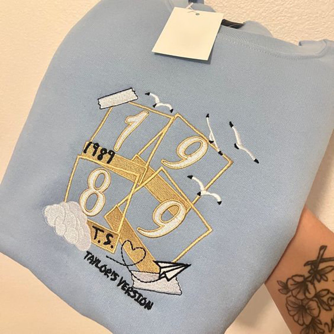 1989 Taylors Version Polaroid Embr Sweater, 1989 Album Sweatshirt ...